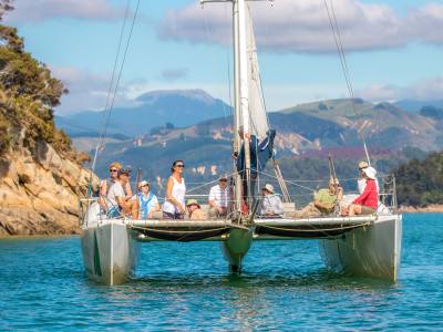 Scenic Sailing in New Zealand's Stunning Abel Tasman National Park